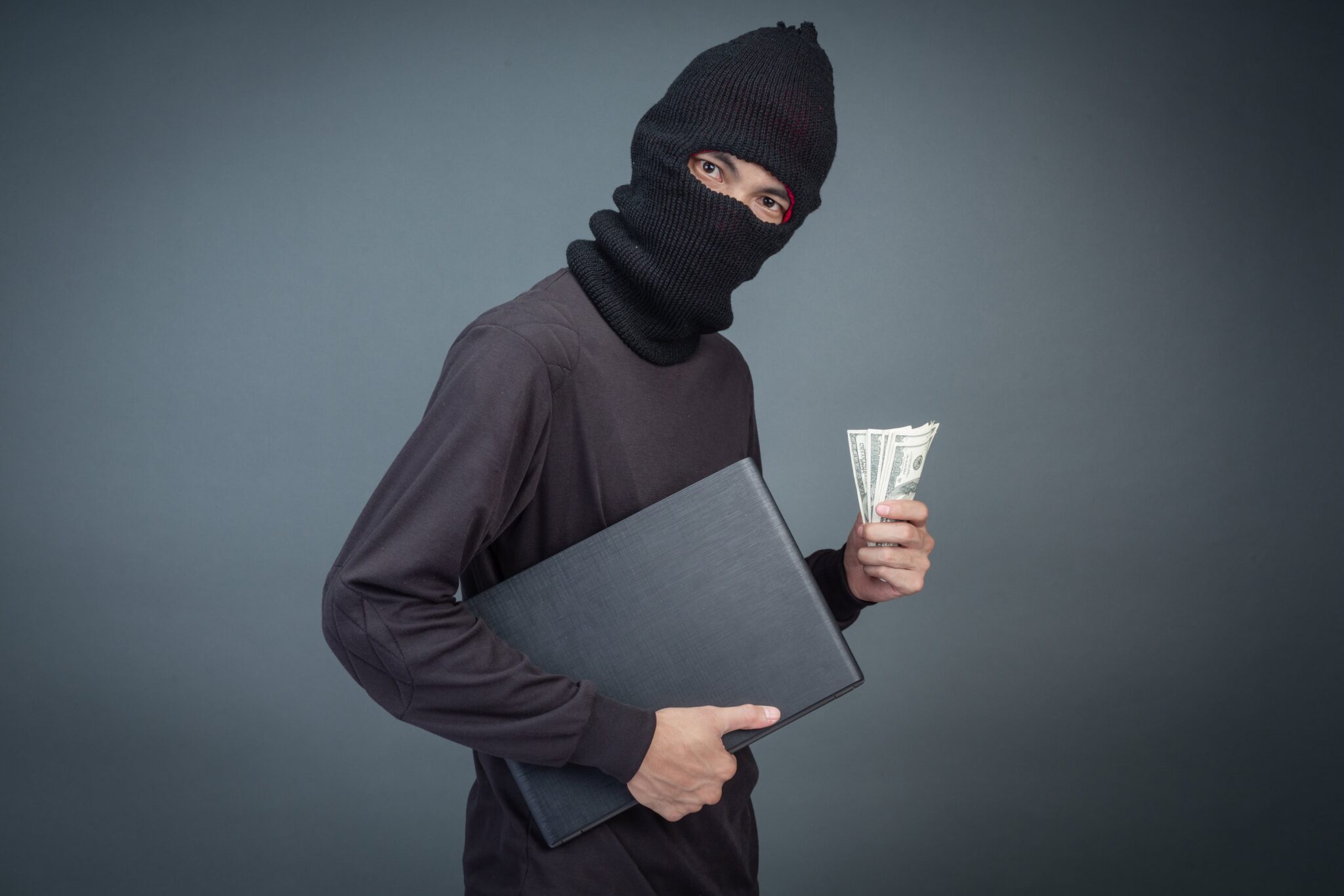 Empregado desviou dinheiro da empresa: e agora?